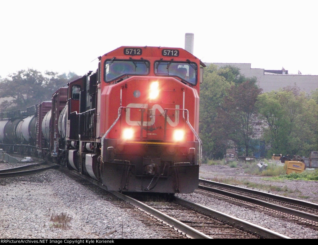 CN 5712